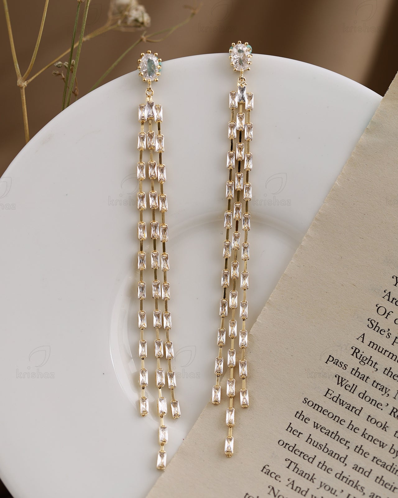 Daenerys Fashionable Danglers – Krishaz