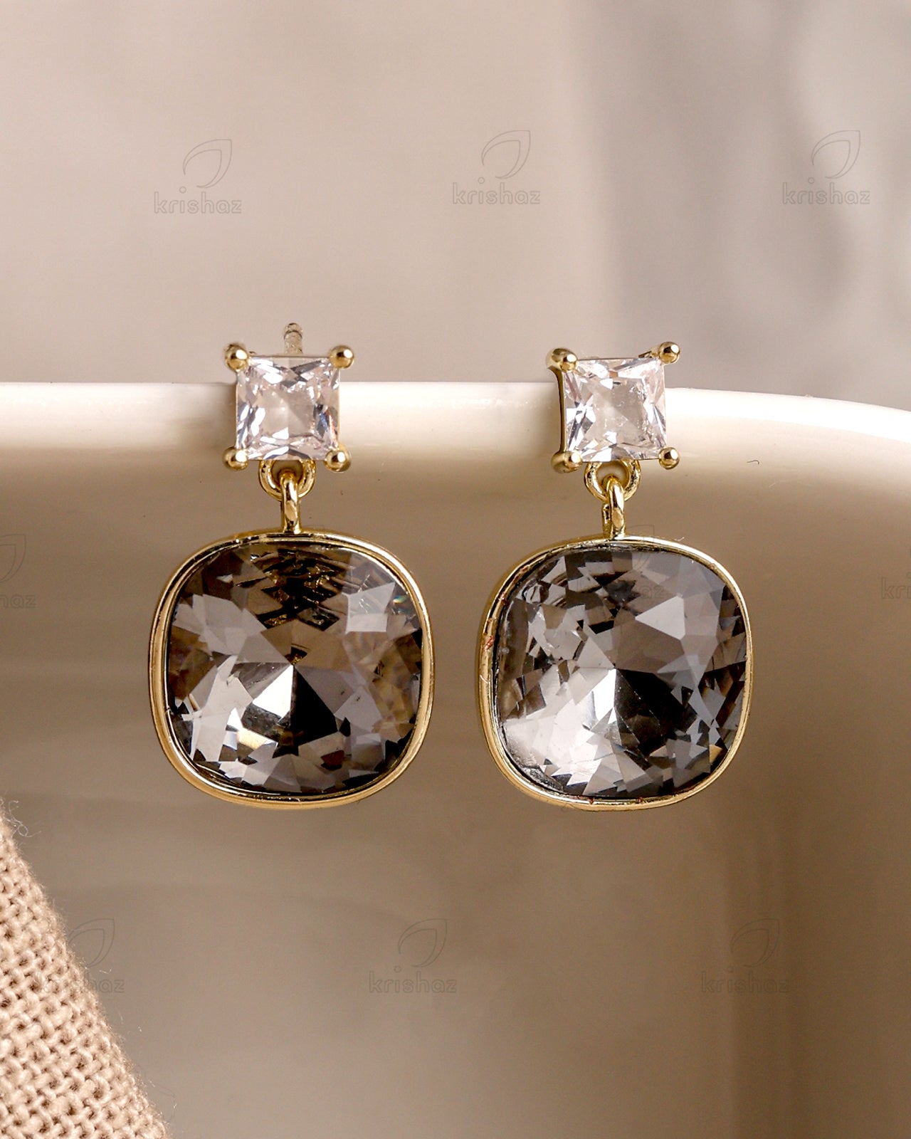 Priscilla Fashionable Dangler – Krishaz